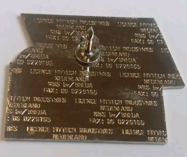 SPILLA PINS DISTINTIVO Stemma Simbolo Badge Logo Voetbal International ...