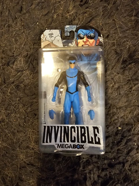 INVINCIBLE BLUE SUIT Figure Skybound Mega Box Exclusive £90.00 ...