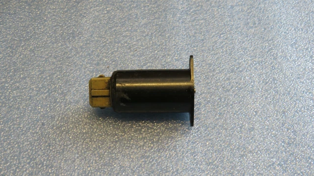 AUDI A6 - Camshaft Timing Chain Tensioner Solenoid Sensor 21600005F ...