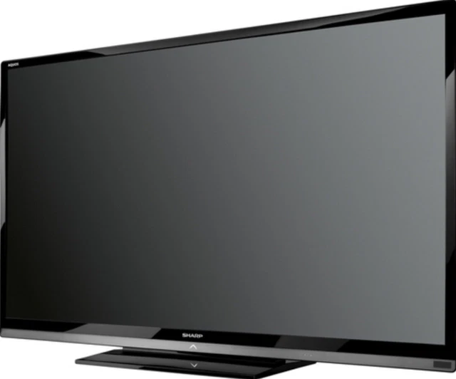 SHARP AQUOS LC70LE747KN - UHD 4K TV - 3D/2D enabled. Ex-Display. Good ...