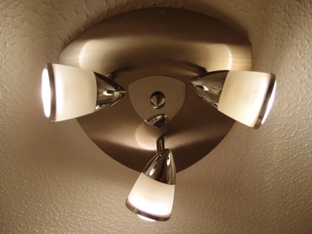 HOMEBASE MODERN TRIPLE Ceiling Spotlight GU10 Bulb Fittings - LED or ...