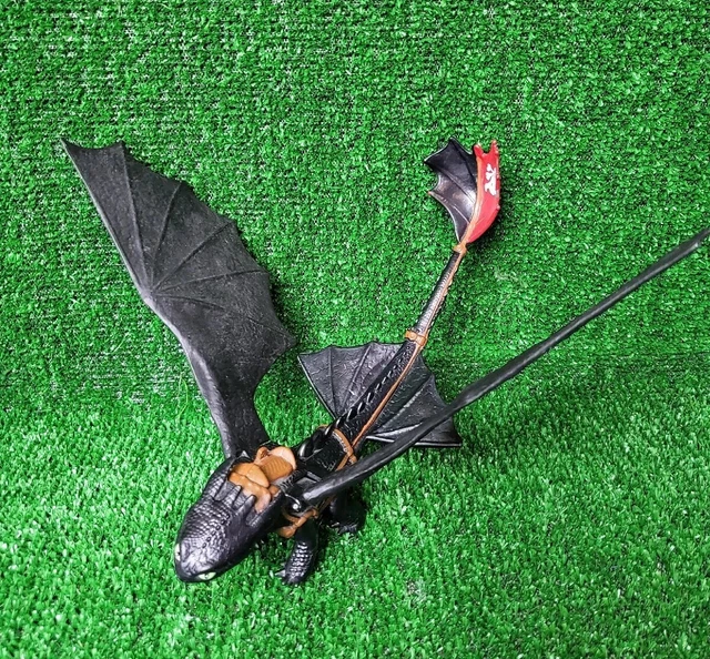 DREAMWORKS HOW TO Train Your Dragon Transforming Shield 2013 balestra ...