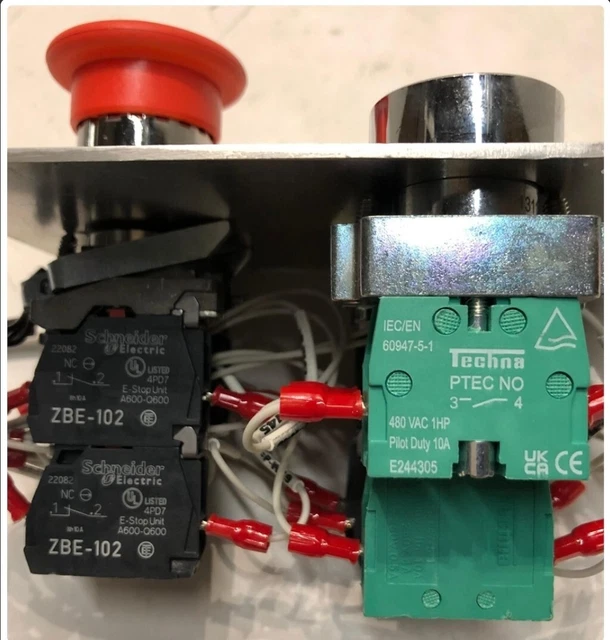 NEW SCHNEIDER ELECTRIC Emergency Stop Button Switch And Keys Assembly ...