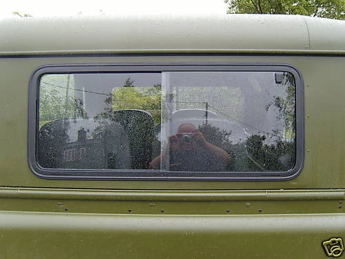 LAND ROVER SERIES Deluxe Side Sliding Windows Clear Glass - Pair £310. ...