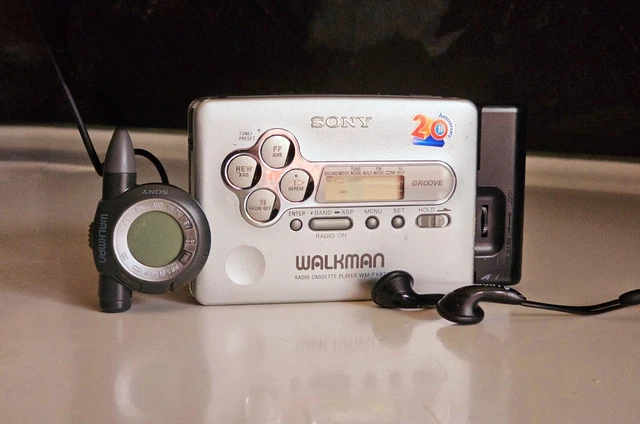 SUPER RARE SLIM SONY Walkman WM-FX877 Radio Cassette Player LCD Remote ...