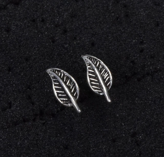 925 SOLID STERLING Silver Plain Leaf Style Stud Earring Q476 EUR 6,06 ...