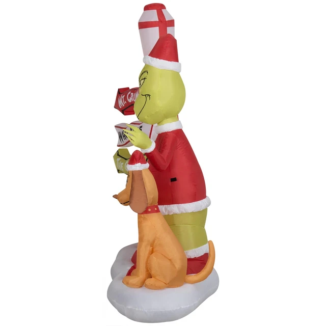 CHRISTMAS INFLATABLE GRINCH and Max with Lamp Post, 6 ft Tall, Multi £ ...