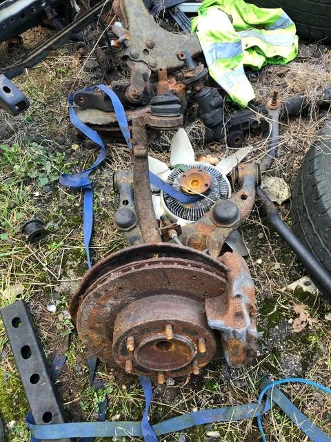 STUB AXLE HUB front toyota hilux surf 3rd gen kzn185 driver side o/s ...