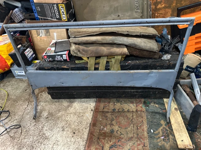 WW2 ORIGINAL ISSUED Willys MB Ford GPW early outer windscreen frame £ ...