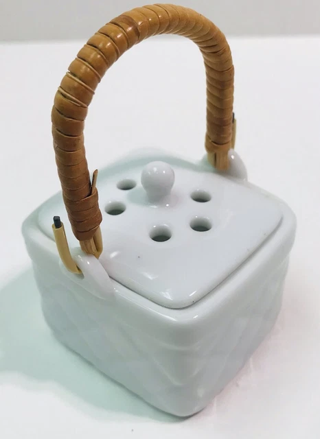 SCHMID DESIGN FOLIO Basket Porcelain Lid With Holes Handle Flower ...