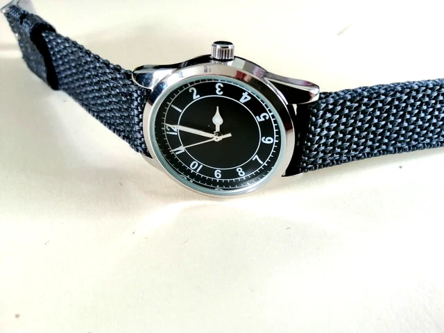 BOXED MENS WW2 French Soldier Watch 30Mm Case New Battery Great ...