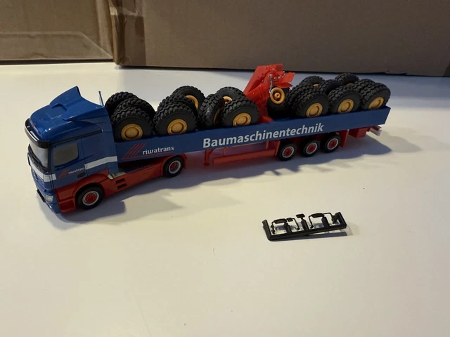 HERPA 1:87 RIWATRANS Baumaschinentechnik #159753 MB Actros Streamspace ...