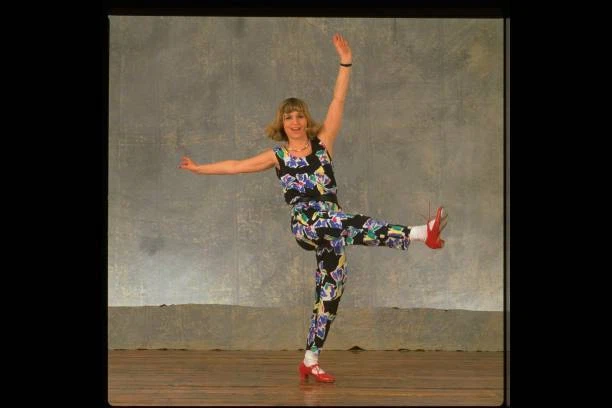 ACTRESS SUSAN PENHALIGON tap dancing circa 1985 Old TV Photo $9.00 ...
