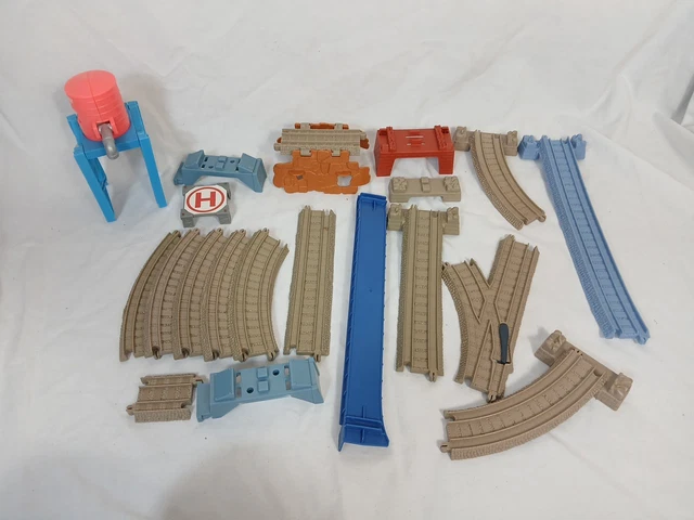 THOMAS THE TANK Engine Trackmaster Track Bundle Of 20 Pieces £12.99 ...