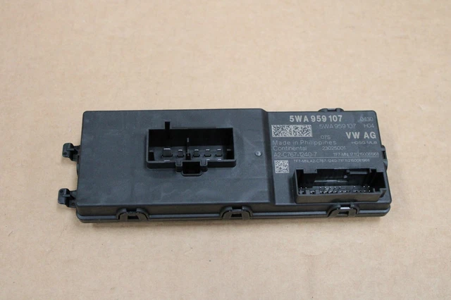 VW CONTROL UNIT ECU Drive unit elektrische Heckklappe 5WA959107 £59.86 ...