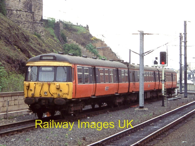 RAILWAY PHOTO - Class 303 EMU Edinburgh Waverley April 1989 £2.00 ...