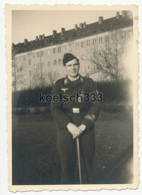 FOTO SOLDAT DER Aufklärungsgruppe 121 mit Orden und Afrika Effekten ...