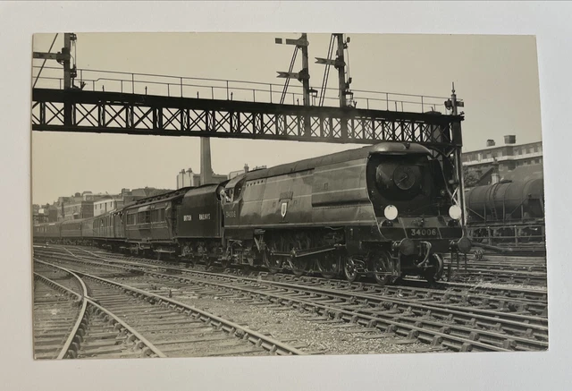 BR RAILWAY LOCOMOTIVE Photograph West Country Class Unrebuilt 34006 F62 ...