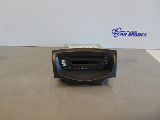FORD KA STEREO head unit Mk2 08-16 grey 7354765220 No code included £25 ...