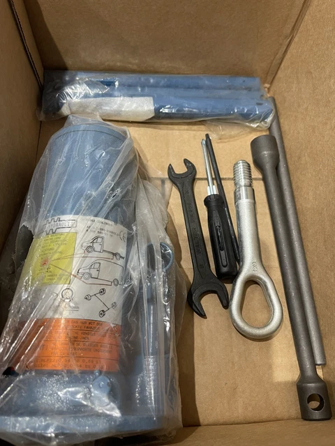MERCEDES SPRINTER/VW CRAFTER Bottle Jack With Tool Kit A9065800018 ...