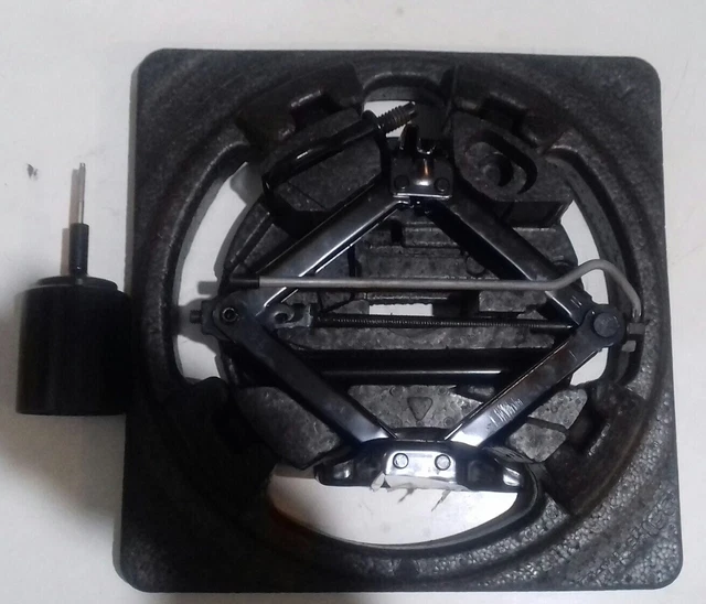 GENUINE FORD FOCUS 2 Mk2 Spare Wheel Set Tool Kit Jack 6M51-17080-Ab £ ...