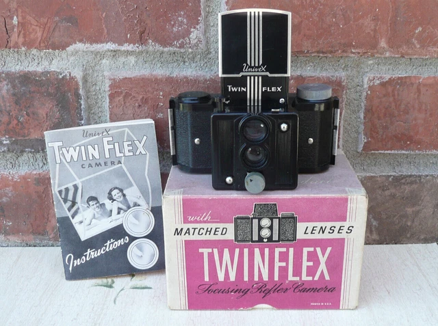 TWINFLEX UNIVEX T-25 Vintage Focusing Reflex 1940 Bakelite Film Camera ...