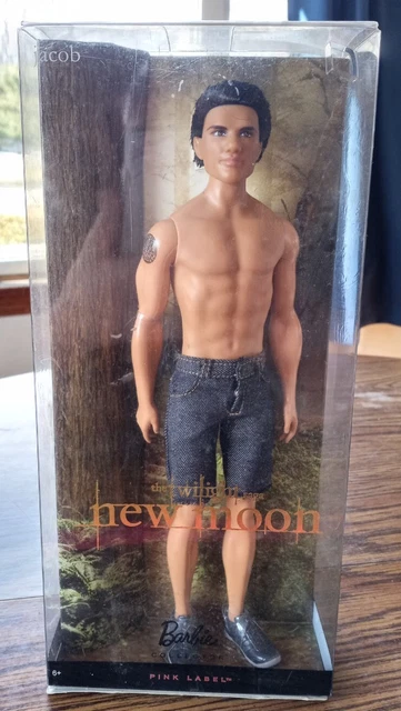 TWILIGHT SAGA~NEW MOON Jacob ~ Barbie Pink Label Collector Doll $41.87 ...