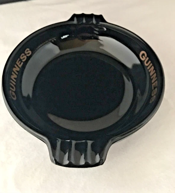 VINTAGE GUINNESS PUB Ashtray Black Nazeing Glass Retro Home Bar vgc £13 ...
