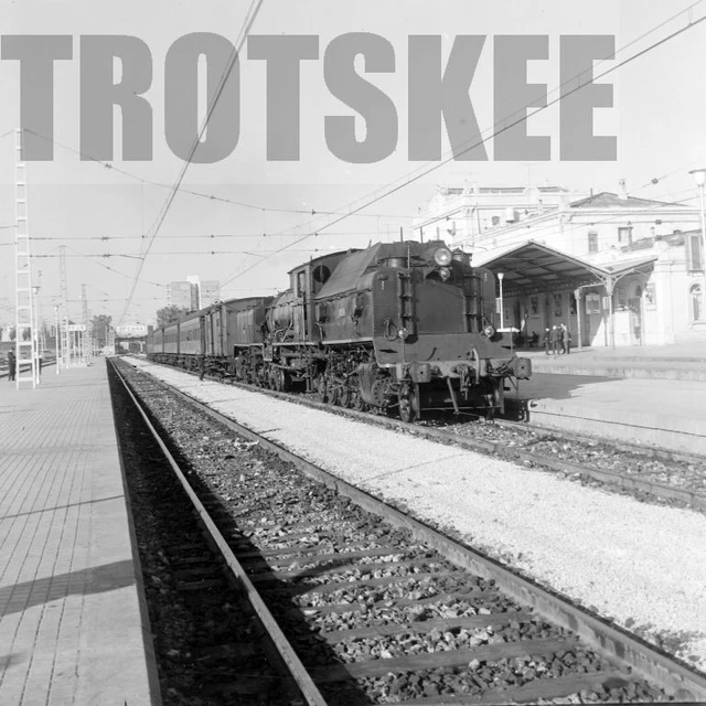 LARGER NEGATIVE RENFE Spanish Railway Steam Loco Class 282F Reus c1964 ...
