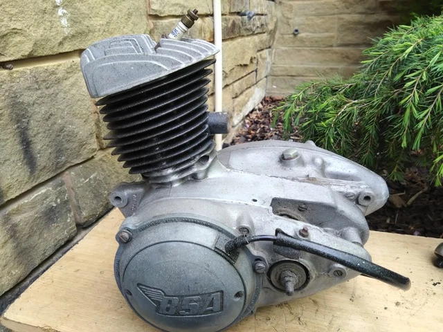 BSA BANTAM D1 125cc ENGINE (PINEAPPLE HEAD/BARREL VERSION) £325.00 ...
