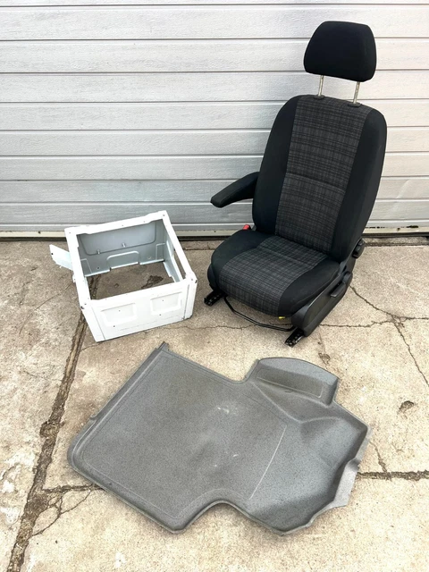 ORIGINAL MERCEDES SPRINTER W906 Sitz Mit Teppich und Scharubes ...