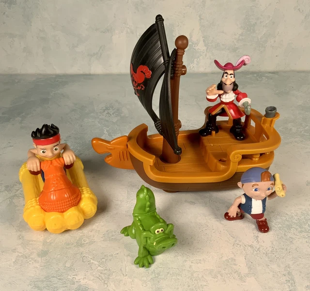 DISNEY JAKE AND The Neverland Pirates Figures Jet Racer & Battle Boat ...