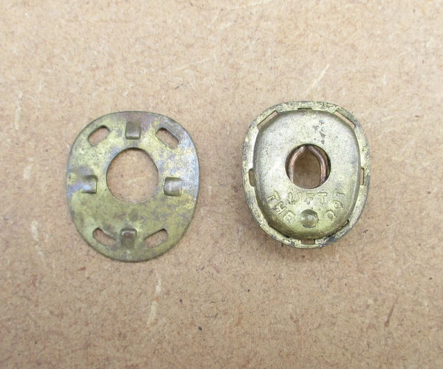 BRITISH ARMY:&LINER RETAINING FASTENER" (For Post-War MkIV 'Turtle ...