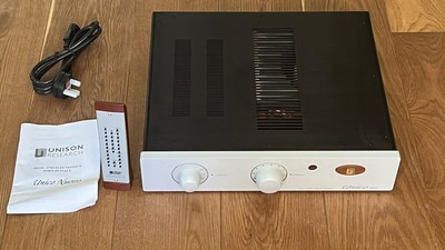 UNISON RESEARCH UNICO Nuovo Stereo Integrated Amplifier with Phonostage ...