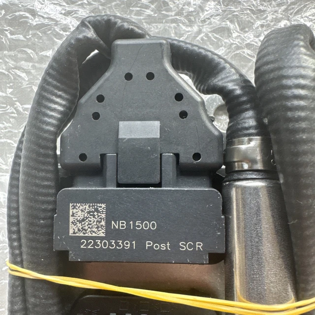 NITROGEN OXIDE NOX Sensor For Volvo Truck D11 D13 D16 Mack MP8 22014032 ...