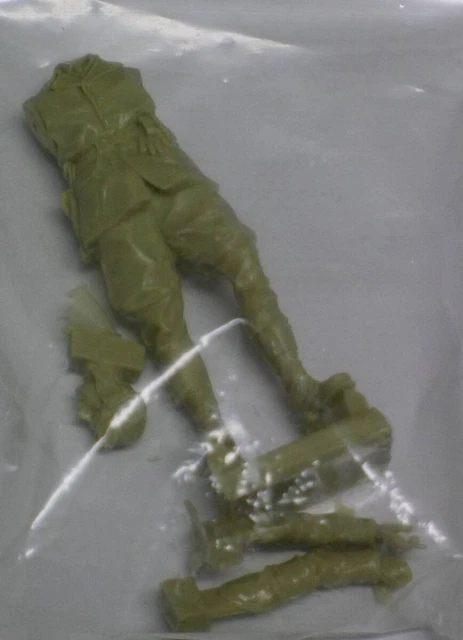 1/35 D-DAY MINIATUR Studio 35010 British Dispatch Rider EUR 92,08 ...