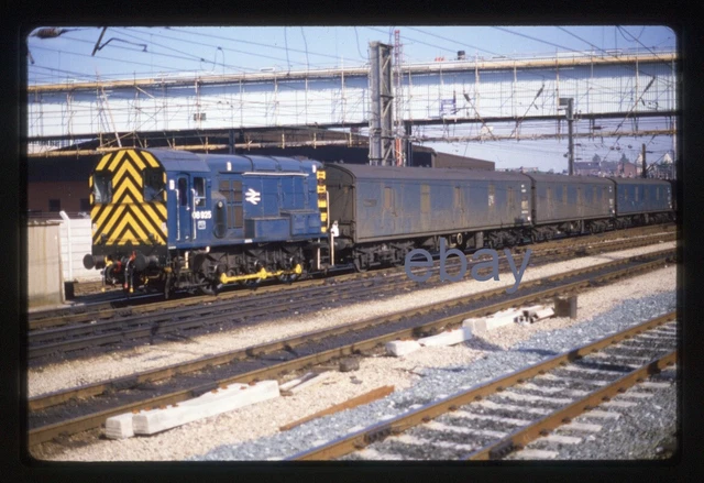 ORIGINAL 35MM SLIDE- Class 08 - 08925 at Preston w/ vans - 7.84. £4.75 ...