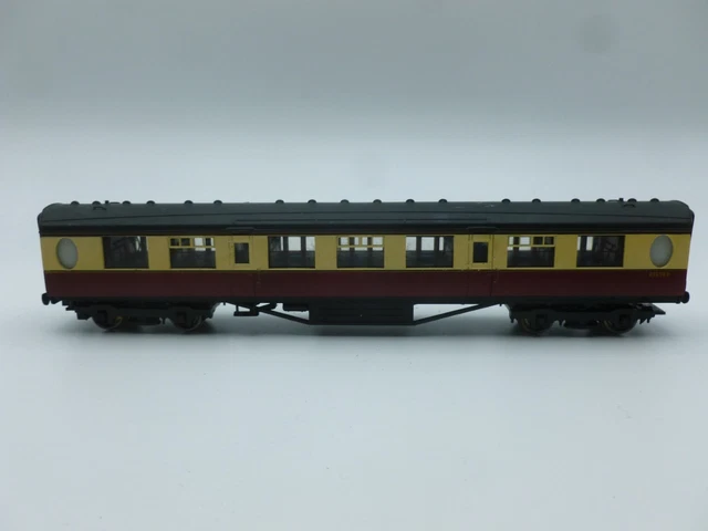 BACHMANN 00 THOMPSON Corridor Coach E1098E BR Crimson/Cream with ...