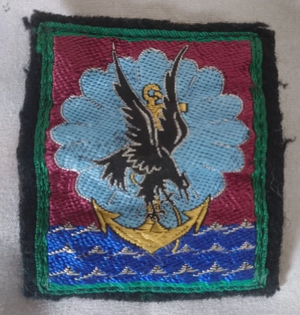 ANCIEN INSIGNE ECUSSON Blason Bras 11 Division Parachutiste Militaire En Tissus EUR 5,00 ...