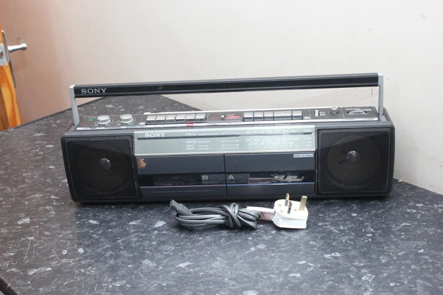 VINTAGE SONY CFS W30IL Double Cassette Radio Boombox Stereo Music Sound ...