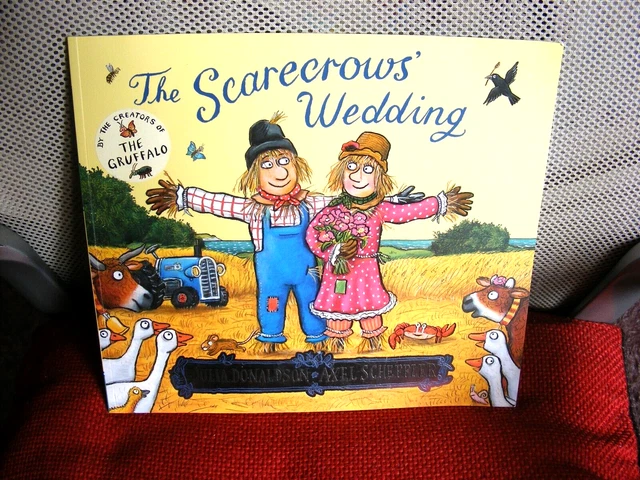 SCHOLASTIC-- THE SCARECROWS wedding-by julia donaldson-large hardback ...