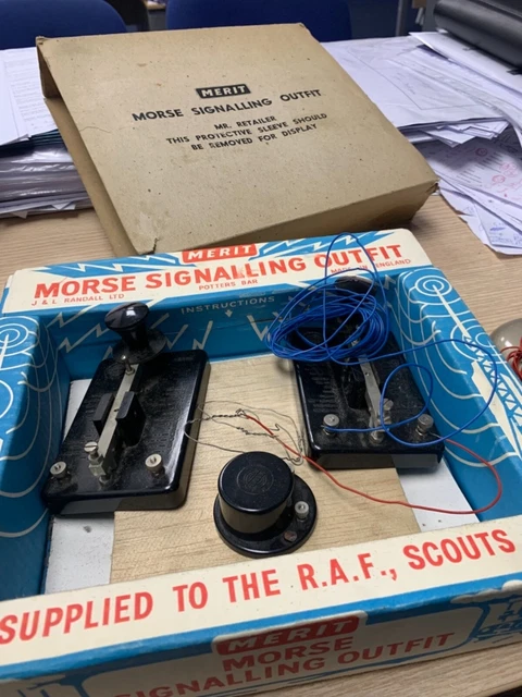 RARE VINTAGE MERIT TOYS MORSE CODE SIGNALLING OUTFIT SET 1960's ...