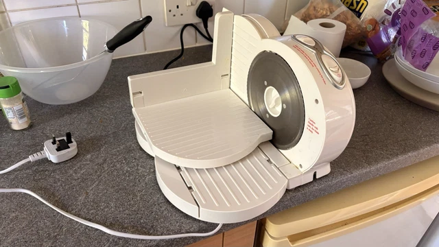 PROGRESS ELECTRIC FOOD Slicer | Meat Cheese Bread Cutting Board Slicing ...