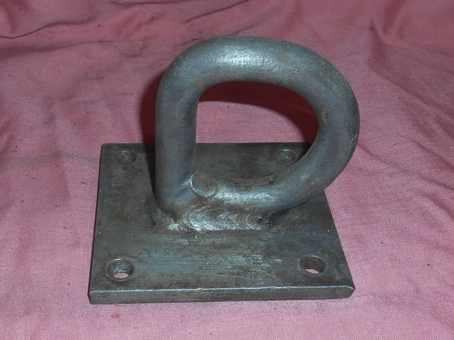 LAND ROVER SERIES 101 FC Rear Lifting/Towing Eye, Genuine £25.00 ...