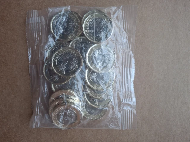 2025 KING CHARLES Ill Bee One Pound Coins Full Sealed Bag Of 20 x Coins ...