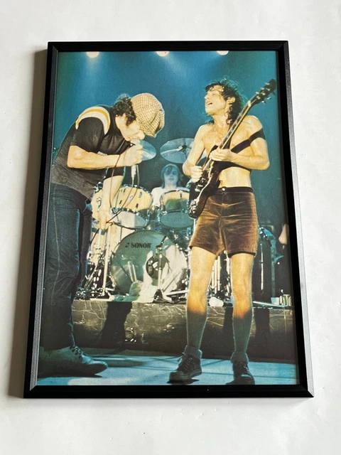 AC/DC BRIAN et Angus photo magazine encadrée format 21x30cm EUR 8,00 ...