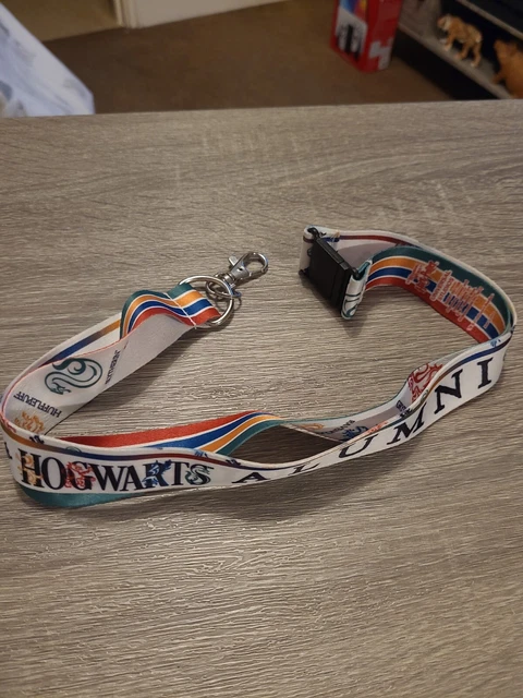 HARRY POTTER UNIVERSAL Studios Lanyard Hogwarts Alumni Wizarding World ...