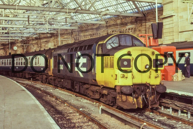 UK DIESEL TRAIN Railway Photograph Of Class 37 37043 Loco. Rm37-150 £1. ...