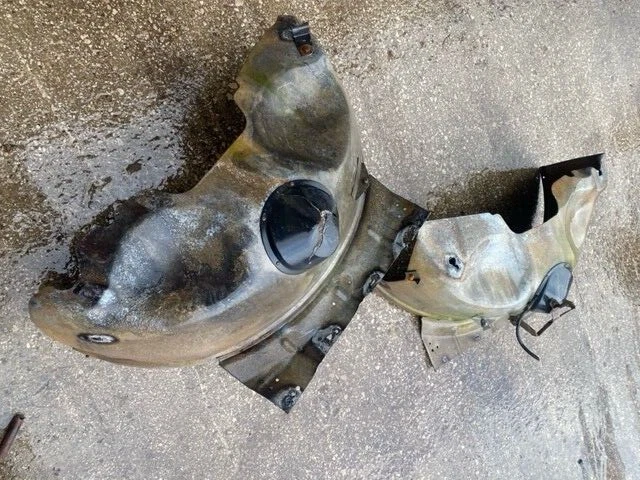 LAND ROVER DEFENDER 1987 pair of inner arches alloy front wing liners £ ...