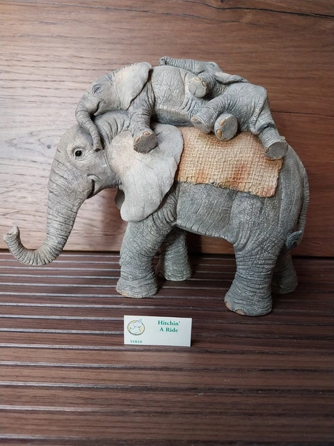 COUNTRY ARTISTS-TUSKERS-*HITCHIN'' A Ride*no.91010-retired-rare £45.00 ...